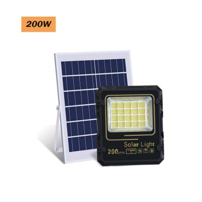 Cina Outdoor Waterproof IP66 Solar Powered LED Flood Light with Lithium Battery 18000mAH in vendita