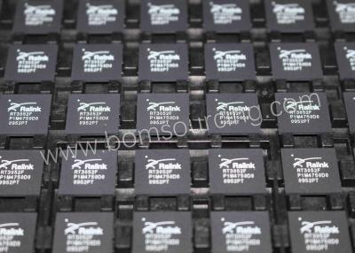 China RT3052F Integrated Circuit IC Chip SOC Combines Ralink's 802.11n Draft Compliant 2T2R MAC/BBP/RF for sale