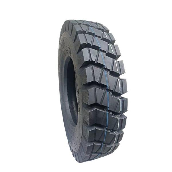 Quality Taiwan Technology Light Truck Tires High Mileage 6.50-16 For Rain And Snow for sale