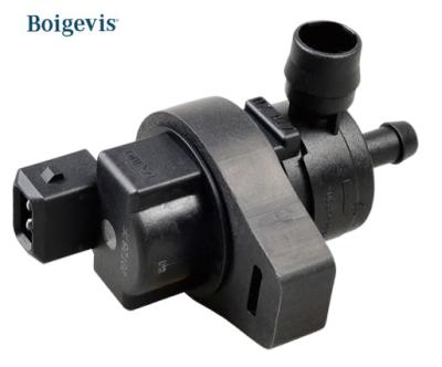 中国 13901433603 13901433602 BMW E46 E39 E38 X5 E53 Z3 E36 E85用の燃料タンクの呼吸弁 販売のため