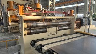 Cina Linea di taglio trasversale mobile da 3 mm-12 mm-2000 mm per la decapaggio di bobine di acciaio laminate a caldo in vendita