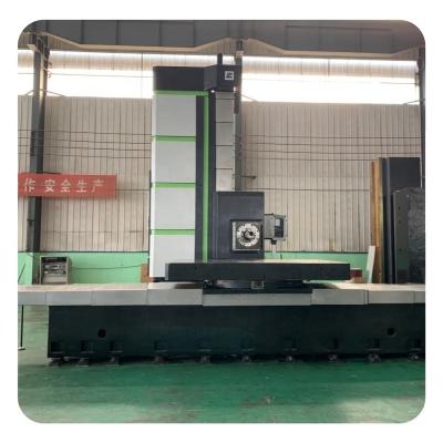 Cina Macchina per la fresatura a foratura con 900 mm di percorrenza del tavolo e accuratezza di posizionamento ± 0,03/500 mm in vendita