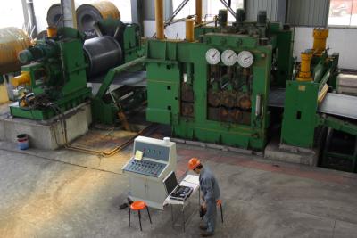 Cina Livellatore di lamiere metalliche su larga scala con elevata produttività e capacità di 4000*2500*2500mm in vendita