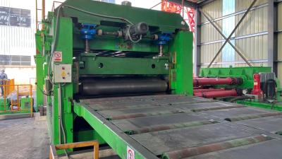 Cina Macchina di appiattimento ad alta produttività per l'allineamento e il taglio incrociato di lamiere di acciaio in vendita