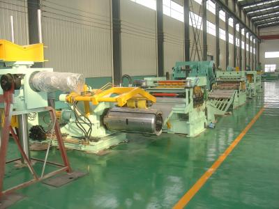 China Linha de corte de nivelamento de descolagem de bobina de aço inoxidável de alta velocidade para operação suave à venda