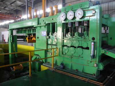 Cina Taglio a pompa a linea di lunghezza raddrizzato e livellato per prodotti in lamiera liscia in vendita