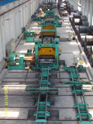 Cina 12000 mm di larghezza di taglio della bobina di acciaio, linea di produzione mobile di levigamento della bobina in vendita