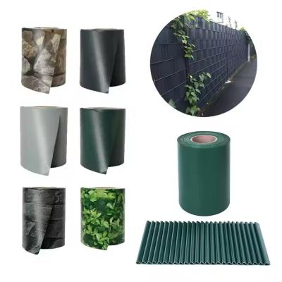 China PVC Strip Screen Fence Tape 19cm*35m 20 Clips Plastic Customized 600 Rolls Freely for sale