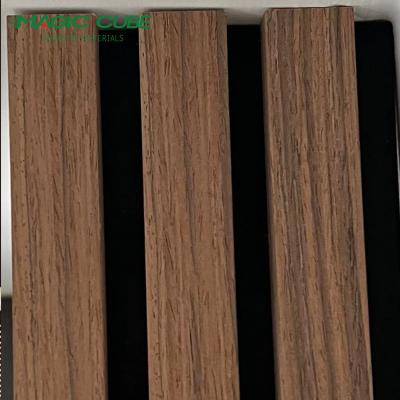 Cina Spessore di poliestere 9 mm/12 mm Stile di design moderno MDF Veneer Acustico Pannelli di legno in vendita