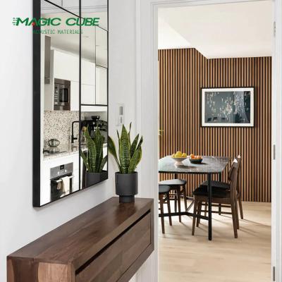Cina Spessore di poliestere 9 mm/12 mm Stile di design moderno MDF Veneer Acustico Pannelli di legno in vendita