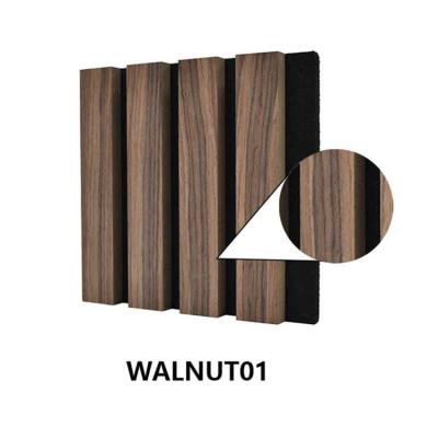 Cina Artigli di legno acustico PET di composizione moderna personalizzati per edifici per uffici in vendita