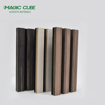 Cina Pannelli acustici in lamiera di legno ignifuge con base in fibre di poliestere in vendita