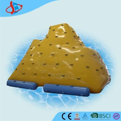Cina montagna di ghiaccio enorme gialla del PVC da 0,9 millimetri, giochi gonfiabili di sport, Inflatables per la piscina in vendita