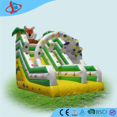 China Grande Tigger caçoa o tema inflável da floresta dos jogos dos esportes para o parque de diversões à venda