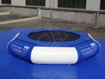 中国 明確な水公園のゲームおかしい子供のための膨脹可能な水トランポリン 販売のため