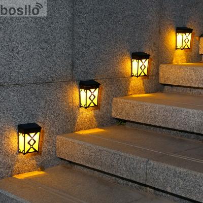 Cina Decorazione di pareti esterne Luci a energia solare con colore RGB ambra in vendita