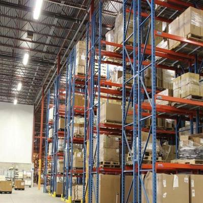 China Heavy Duty Selective Pallet Racking System With Durability 500-5000kg Capacity Galv for sale