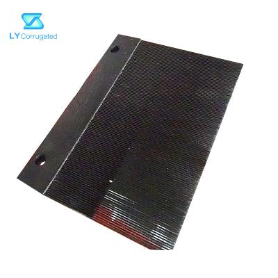 Cina Pezzi di ricambio ondulati di acciaio al carbonio, pettine termoresistente di 20cmx19cm in vendita
