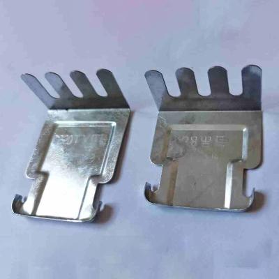 Cina Accessori moderni per le chiole in acciaio leggero con resistenza alla ruggine e appendiabiti per le chiole in acciaio resistente in vendita