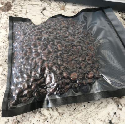 Cina Sigillatore su ordinazione Rolls dell'alimento di vuoto del congelatore di Logo Black Vacuum Seal Roll in vendita