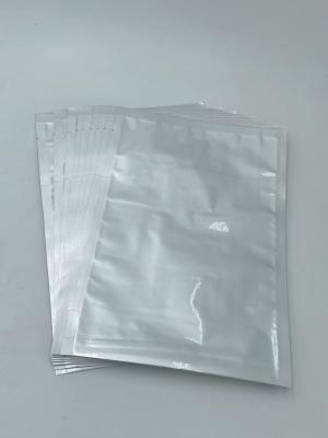 Cina QS Sacchetti sottovuoto impermeabili in Mylar goffrato argento metallizzato richiudibile in vendita