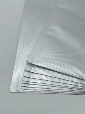Cina QS Sacchetti sottovuoto impermeabili in Mylar goffrato argento metallizzato richiudibile in vendita