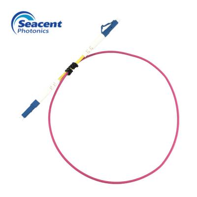 China Pérdida de inserción baja LC/UPC del cable de fribra óptica del conector a una cara de Mutilmode en venta
