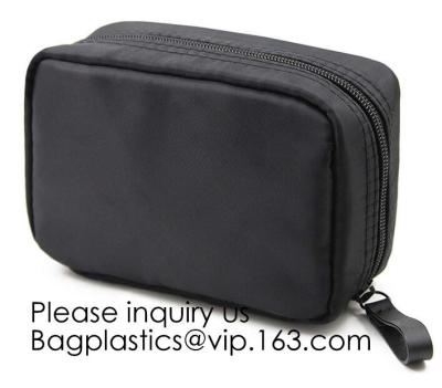 Cina La borsa di frizione delle signore di borsa di trucco della tela con la chiusura lampo dell'oro, caso di Dopp ha barrato la borsa cosmetica di trucco della tela con la maniglia di cuoio in vendita