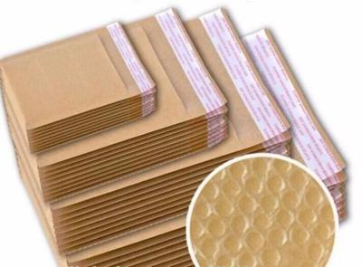 China A lista que de AWB o porte postal acolchoado biodegradável ensaca encarregados do envio da correspondência naturais da bolha de Kraft acolchoou o envio dos envelopes, empacotando fontes à venda