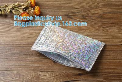 Cina Le tonalità d'argento variopinte d'imballaggio del fascino della bolla del regalo metallico olografico del bollettino sventano per attenuare le buste di spedizione riempite in vendita