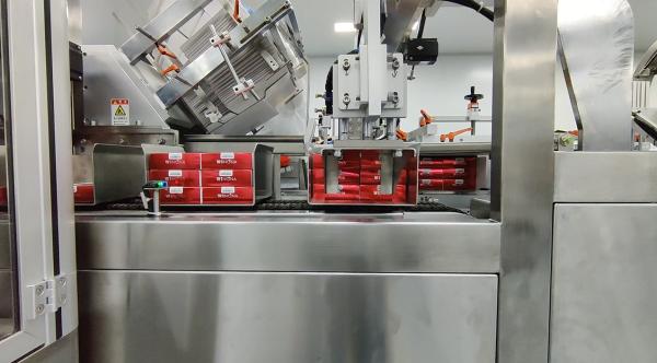 Quality Automatic Bottled Skincare Cartoning Machine with Servo Feeding and Intelligent for sale