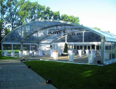 China Sport Shelter Tent Elegant Big 25x60m 1500 Seaters Aluminum Clear Span Strong Curve Structure Curved Tents for sale