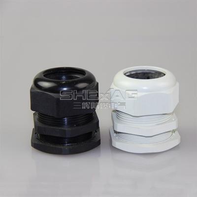 China Metric thread straight head type nylon cable gland IP68 for sale