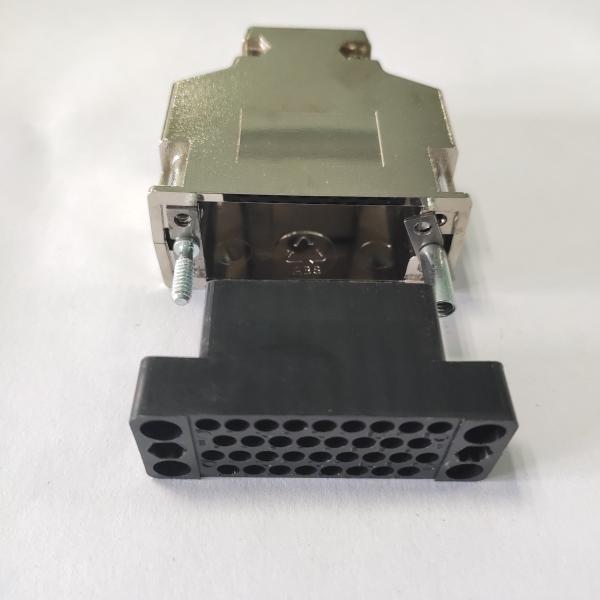 V.35 il tipo di piegatura femminile connettore del router con la L modella la custodia in plastica