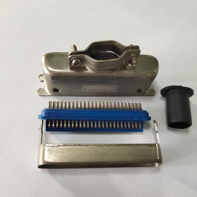 Cina Un tipo facile e molle di 24 spine maschii di Pin Solder Centronic Ribbon con la copertura di Matel in vendita