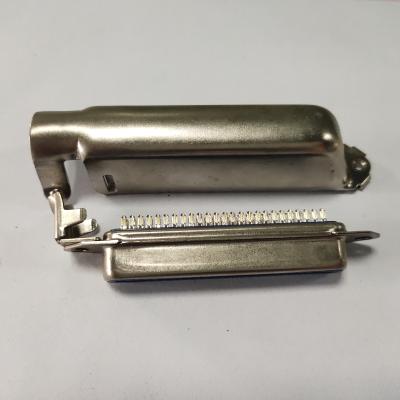 中国 Matel カバーによって証明される UL が付いている 50 の Pin の容器の Centronic のはんだの側面ケーブルの記入項目のコネクター 販売のため