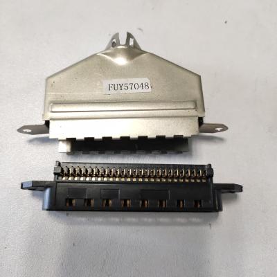 China 180 o tipo conector 25 da tomada masculina do Centronics 50pin da tampa do metal do grau emparelha o tipo da tomada masculina de IDC à venda