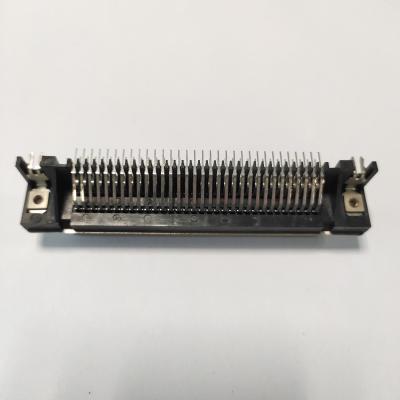 China Conector del PWB de 64 Pin Centronic Male Right Angle con Boardlock en venta