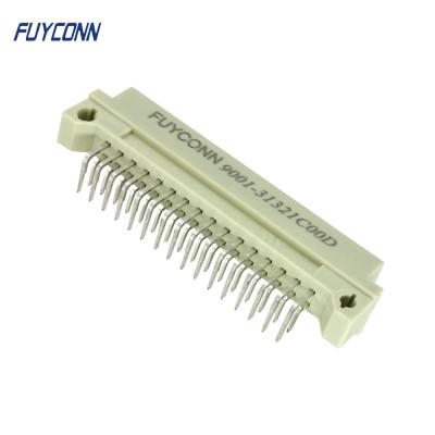 Cina 232 connettore ad angolo retto di BACCANO 41612 di file del maschio 2*16P 32pin 2 del PWB del connettore di Eurocard con 2.54mm in vendita