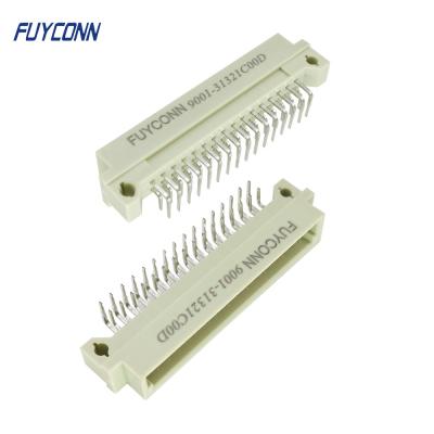 Cina 232 connettore ad angolo retto di BACCANO 41612 di file del maschio 2*16P 32pin 2 del PWB del connettore di Eurocard con 2.54mm in vendita