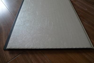 Cina Pannelli di parete decorativi integrati del PVC per il salone, pareti laminate del PVC in vendita