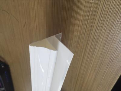 Cina Jointer superiore espulso durevole di profili del PVC per rivestimento dell'angolo del soffitto in vendita