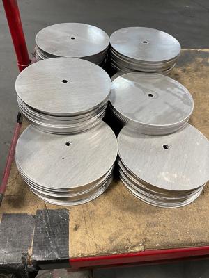Cina 6kw 8kw 12kw 15kw 20kw 30kw Gantry Cnc Fiber Laser Cutting Machine per alta precisione in vendita