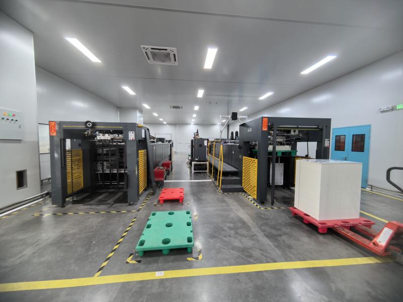 Verified China supplier - Guangdong Huawei Printing and Packaging Co., Ltd.