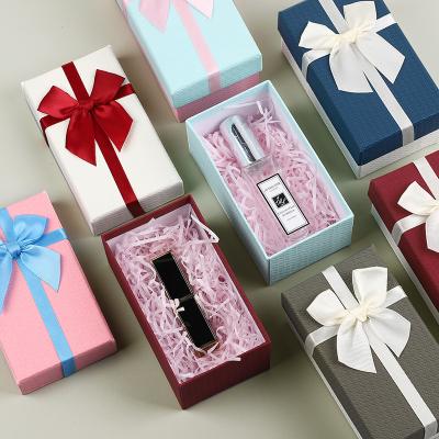 China Foil Holographic Perfume Gift Boxes Recyclable Cosmetic Packaging For Small Business for sale