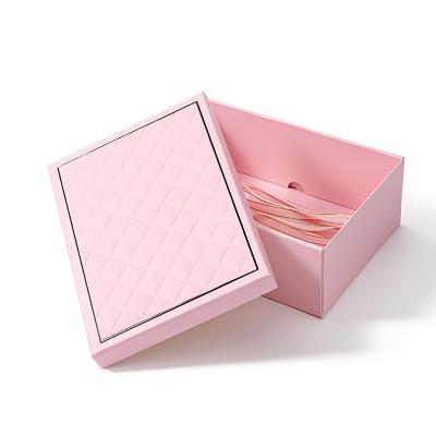 China Elegant Foldable Gift Boxes Sky Ground Party Ready 8cm  Pink Jewelry Box Packaging for sale