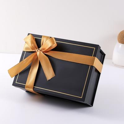 China Luxury Satin Bows  Foldable Gift Boxes Pre Tied Collapsible Packaging Box for sale