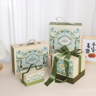 China Vintage Green  Collapsible Magnetic Gift Boxes Christmas Gift Boxes Printing Logo for sale