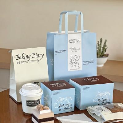 China Folding Custom Packaging Boxes 15x10x10cm 10x10x10cm Rectangular Cake Packaging Box for sale