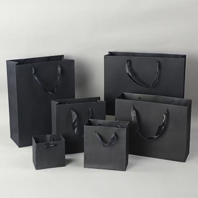 China Shopping Bags Paper Bags Custom Printing Gift Bags Packaging Manufacturers Wholesale Tote Bags for sale